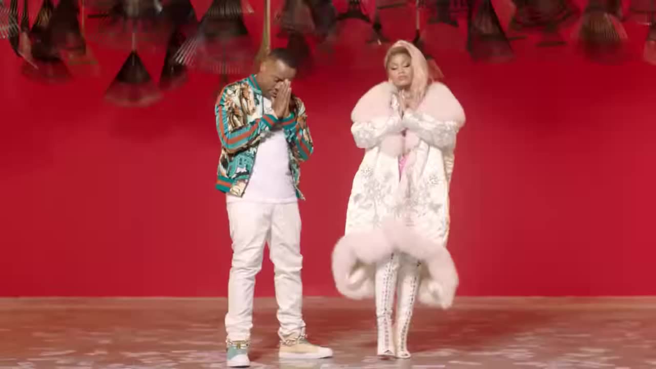 Yo Gotti - Rake It Up (Official Music Video) ft. Nicki Minaj - Coub ...