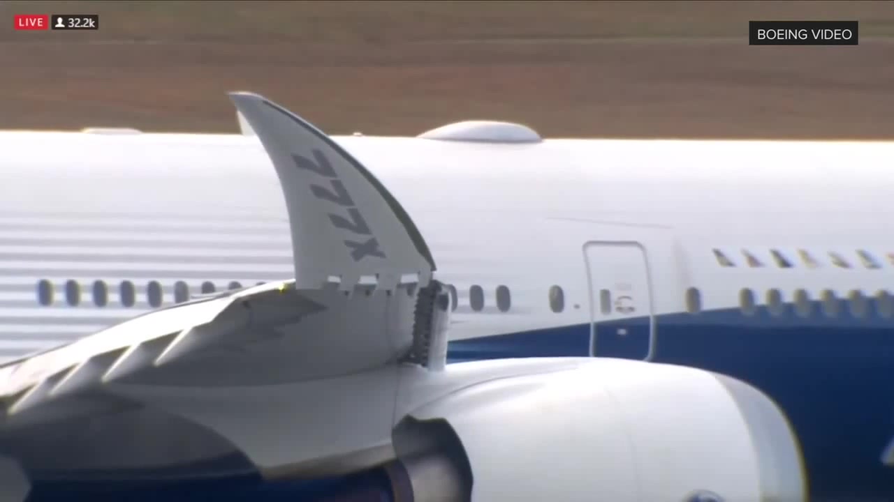 Boeing's 777X foldable-wing - Coub - The Biggest Video Meme Platform