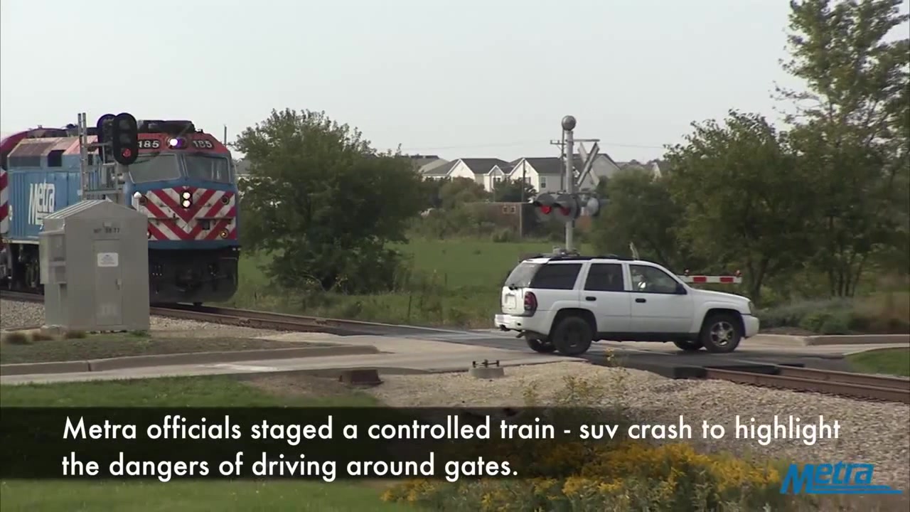 Metra stages a train vs. suv crash - Coub - The Biggest Video Meme Platform