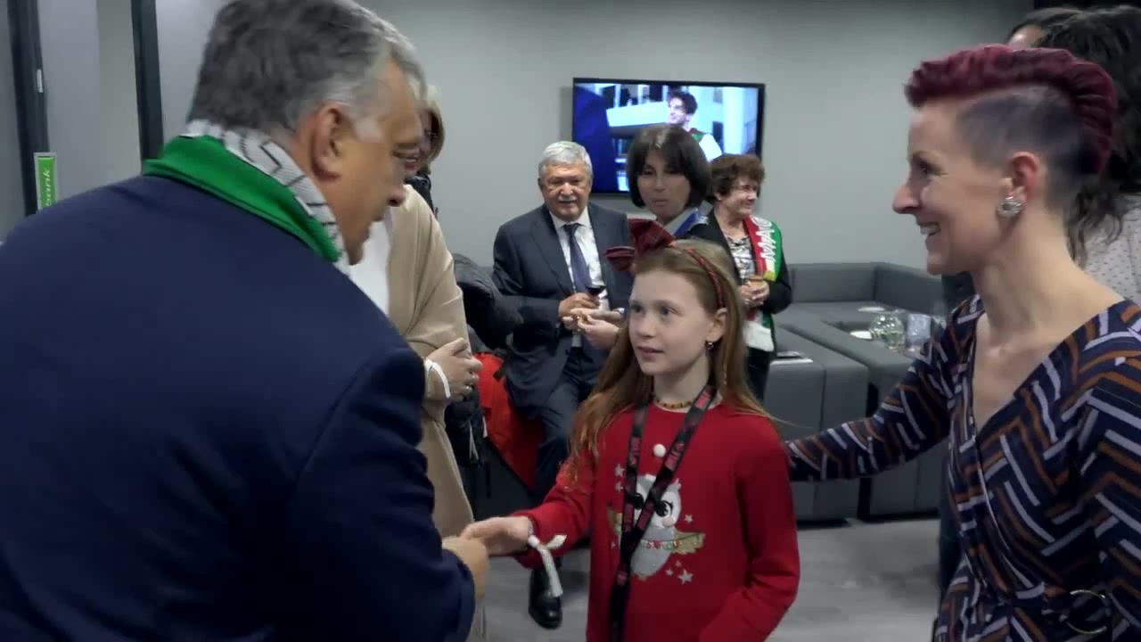 Greta Thunberg visiting the Hungarian PM & mob boss, Viktor Orbán ...