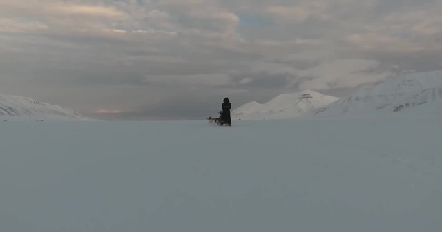 Svalbard, the Northernmost Town on Earth [Jólanótt - SKÁLD] - Coub ...