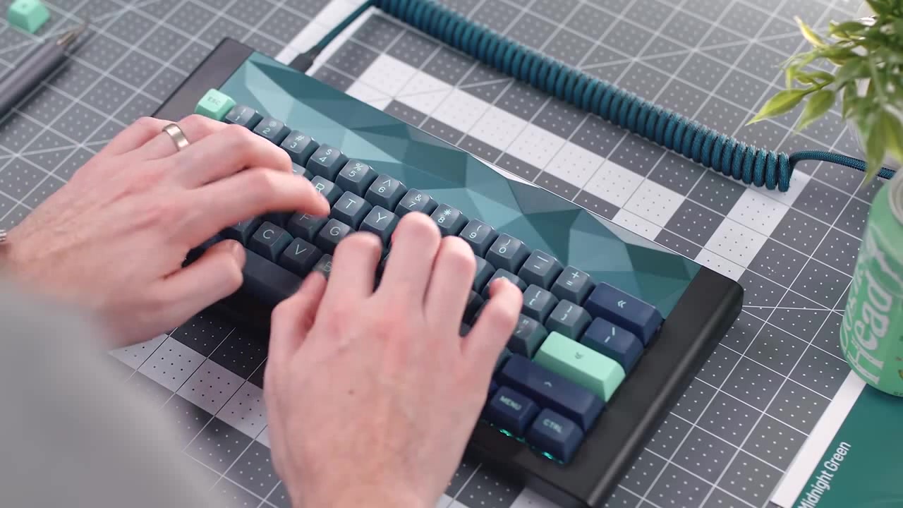 ASMR Custom Mechanical Keyboard! - Coub - The Biggest Video Meme Platform