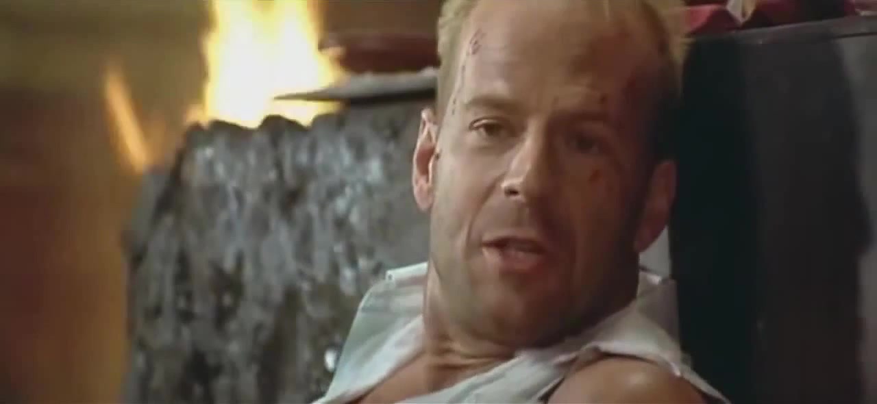 Fifth Element : Give me the gun scene funny :) - Coub - The Biggest ...