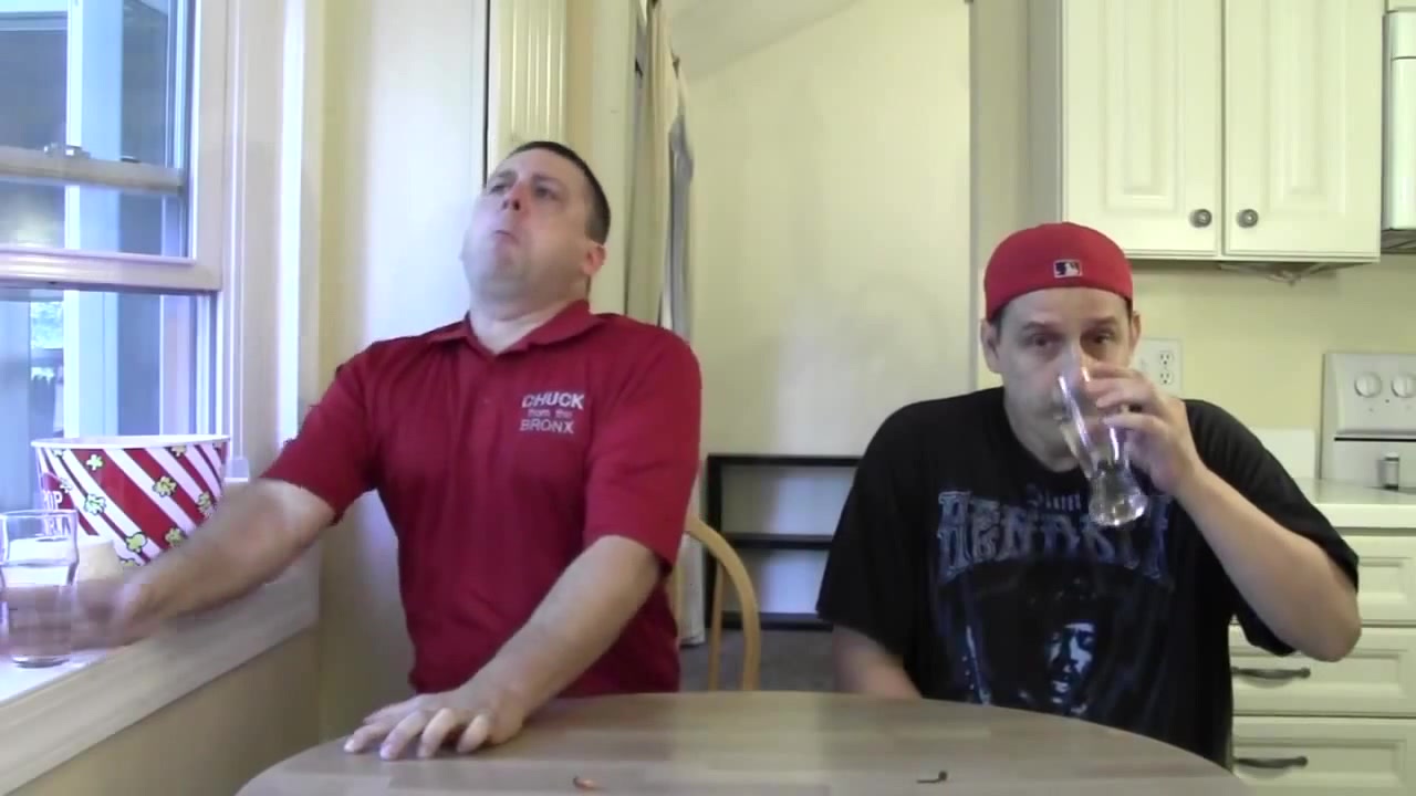 Carolina Reaper Hot Pepper Wins ***Vomit Alert*** - Coub - The Biggest ...