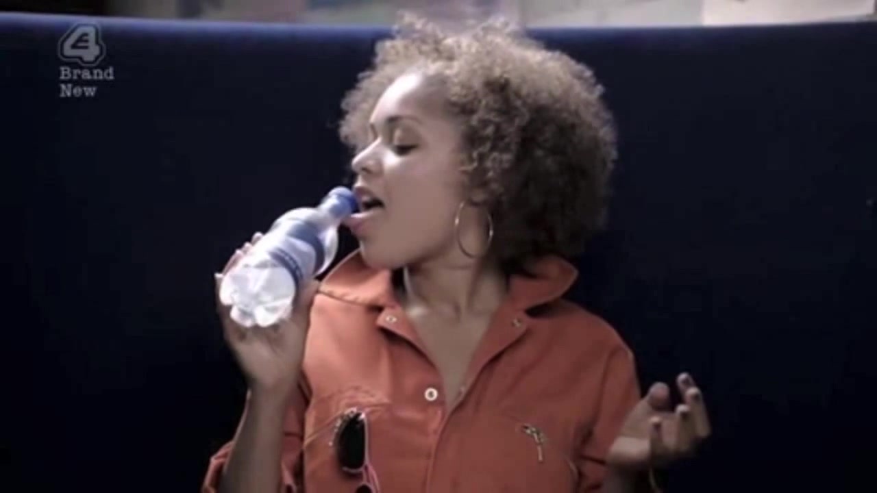 Misfits Alisha Bottle Scene :Clutch - Coub - The Biggest Video Meme Platform