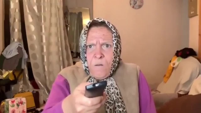 Бабуля удаляет надоевшие каналы пропаганды с ящика Coub The Biggest