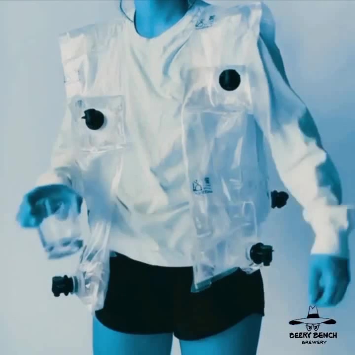 Человек состоит из воды / waterman - Coub - The Biggest Video Meme Platform