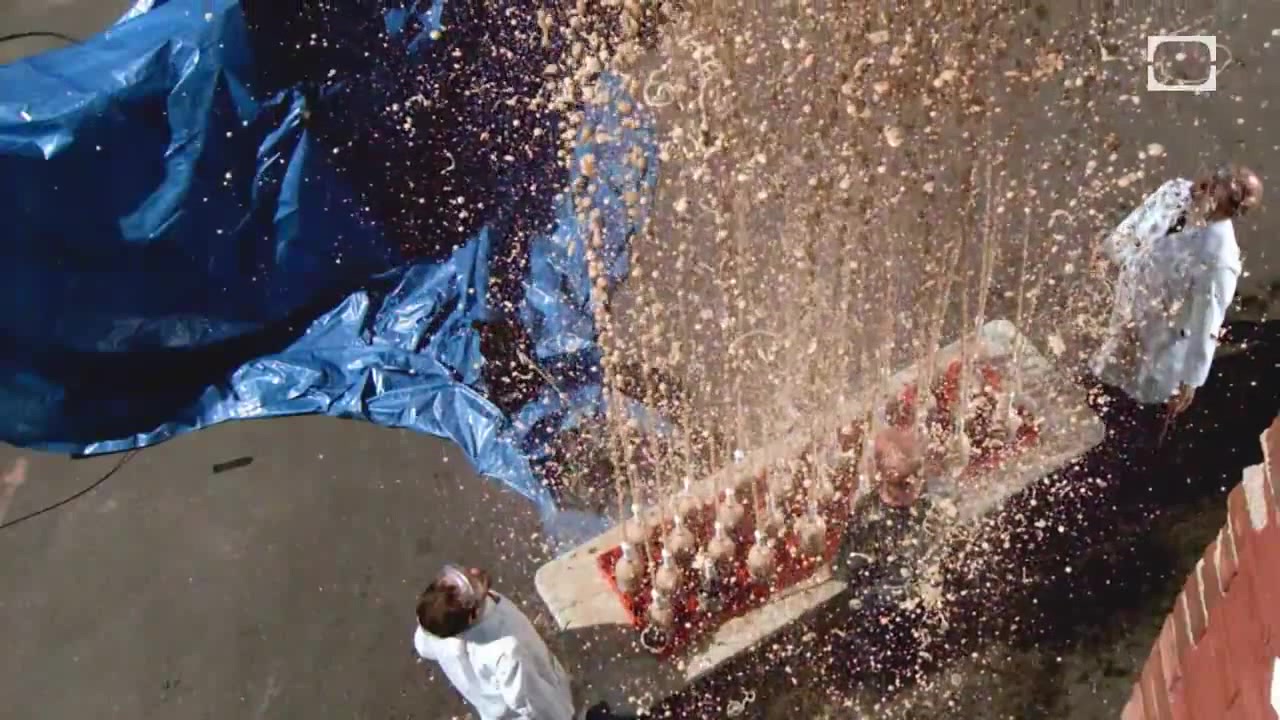 Mentos and Diet Coke Explosion in Slow Motion - Coub - The Biggest ...