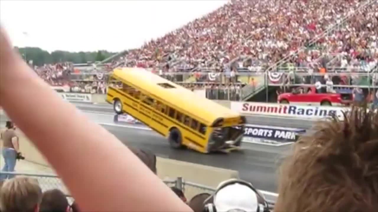 SCHOOL BUS DRAG RACE ! SUPERBUS - Coub - The Biggest Video Meme Platform
