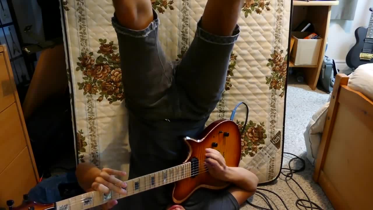 Я угадаю эту мелодию с семи нот! - Угадывайте! - Coub - The Biggest Video Meme Platform