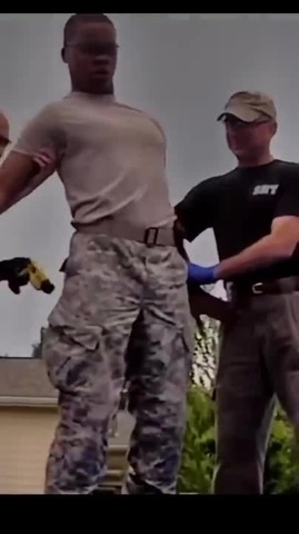 Este men 🤖 - Coub - The Biggest Video Meme Platform