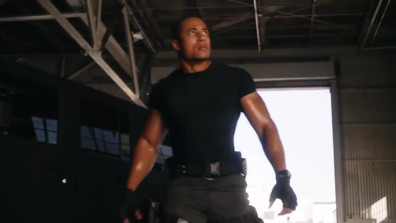 SUPERFAST & SUPERFURIOUS Clip Italiana 'Il detective Rock Johnson ...