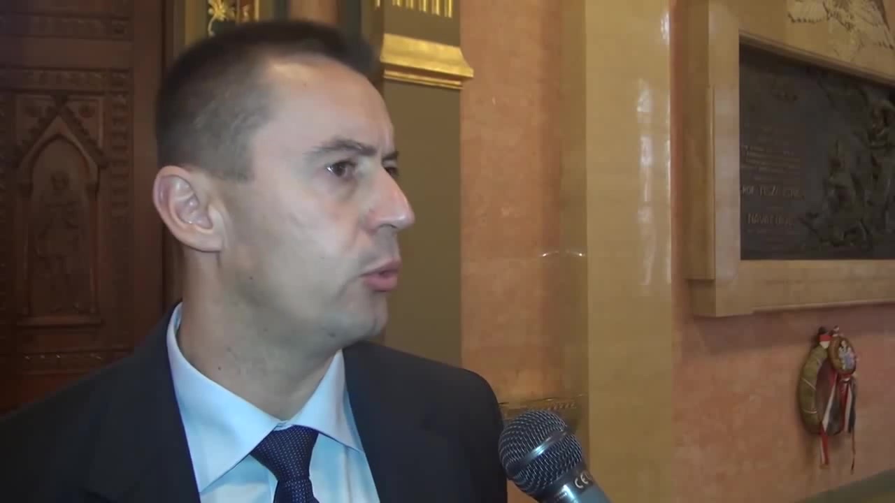 Sneider: „Cigány... hehe... elnézést, zsidó” - Coub - The Biggest Video ...