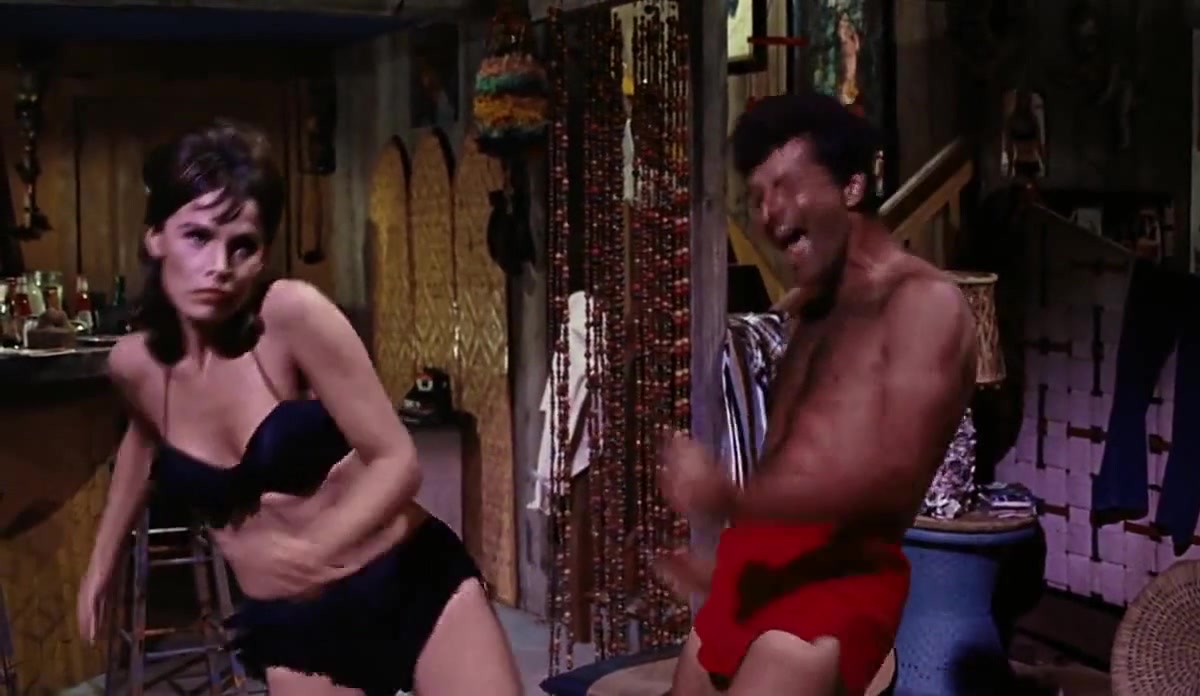 It's a Mad, Mad, Mad, Mad World: Sylvester's dance - Coub - The Biggest Video Meme Platform