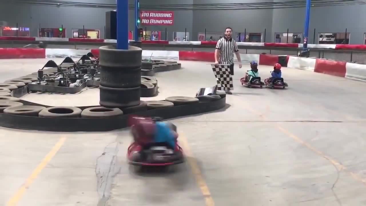 Forever Spinning Go-Kart Kid - Coub - The Biggest Video Meme Platform