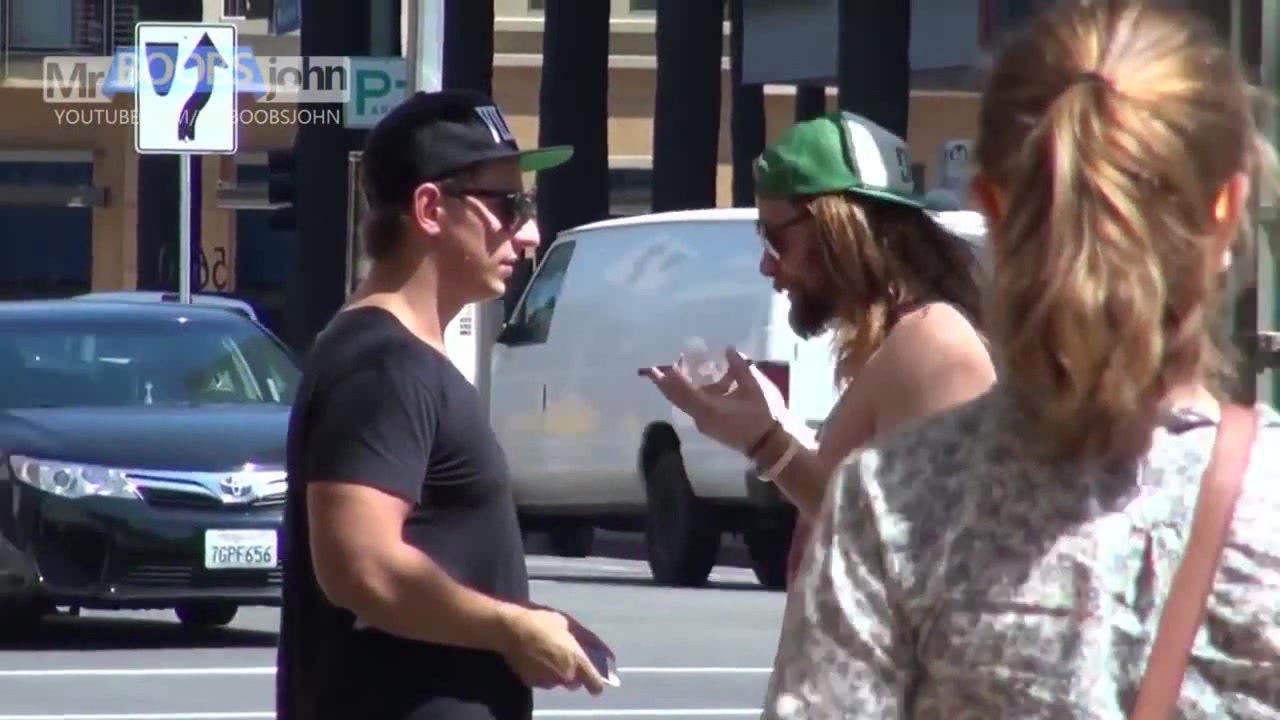 VitalyzdTv Prank. Русская озвучка. Mistaken Men For Women Prank - Coub - The Biggest Video Meme ...