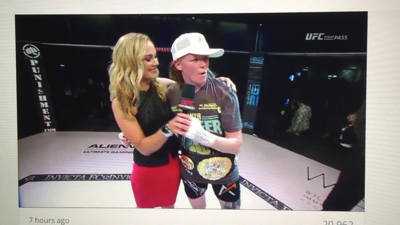Tonya Evinger kissing Laura Sanko right after puking - Coub - The ...