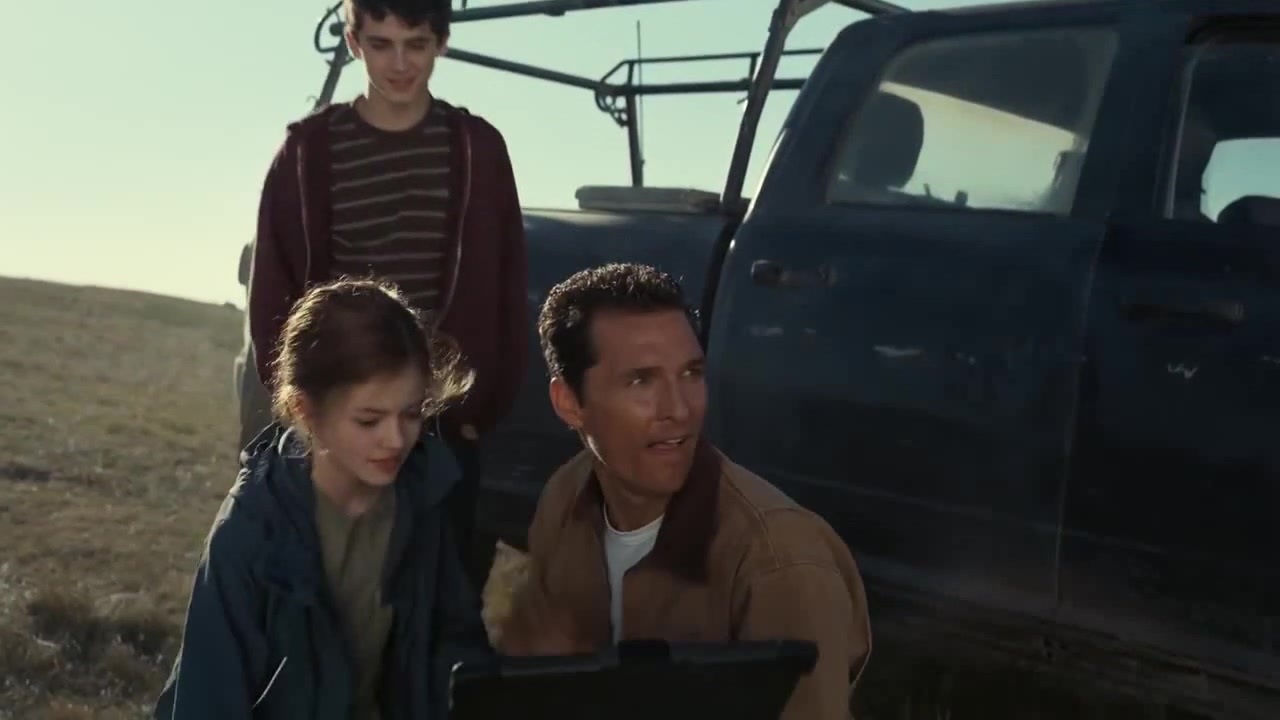 Interstellar - Christopher Nolan - Cornfield Drone Chase Scene [1080P ...