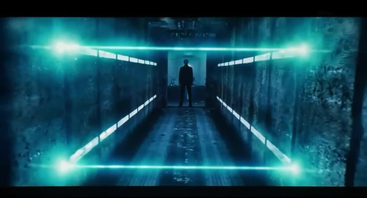 EPIC LASER FIGHT SCENE - Dr Isaacs v. Alice // Resident Evil: The Final Chapter - Coub - The ...