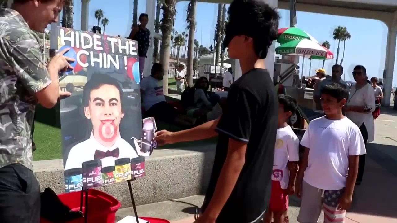 iDubbbzTV - HIDE THE CHIN (Leafy Parody) #nochin - Coub - The Biggest ...