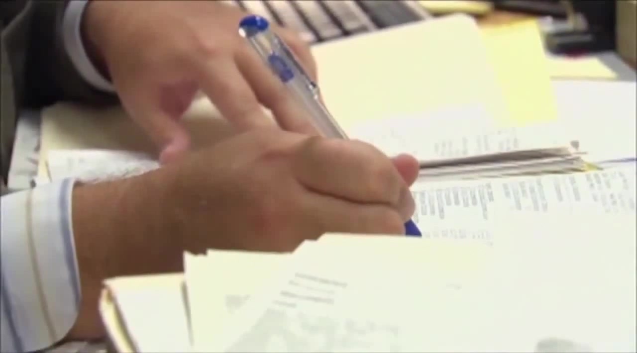 KEVIN MALONE COUNTING TO 69 - THE OFFICE (S2 : E04 - THE FIRE) - Coub ...