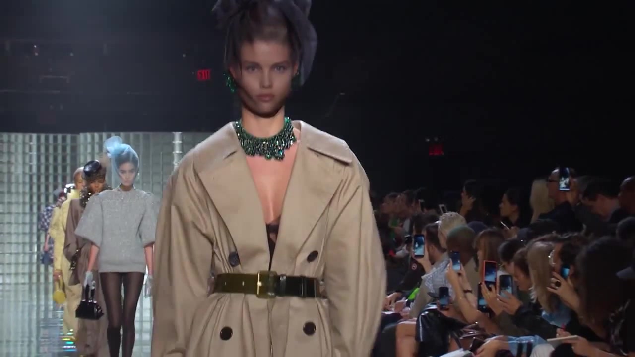 Marc Jacobs s|s 2019 - Coub - The Biggest Video Meme Platform