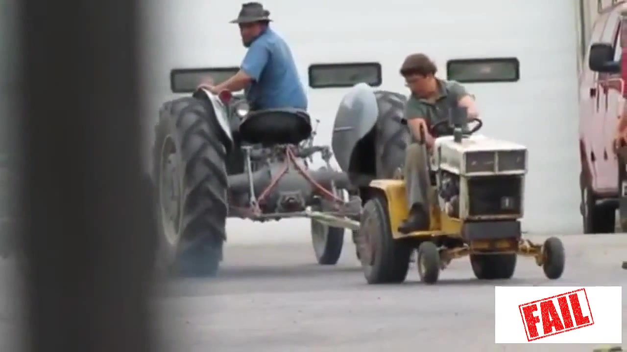 Tractor Fail - Coub - The Biggest Video Meme Platform