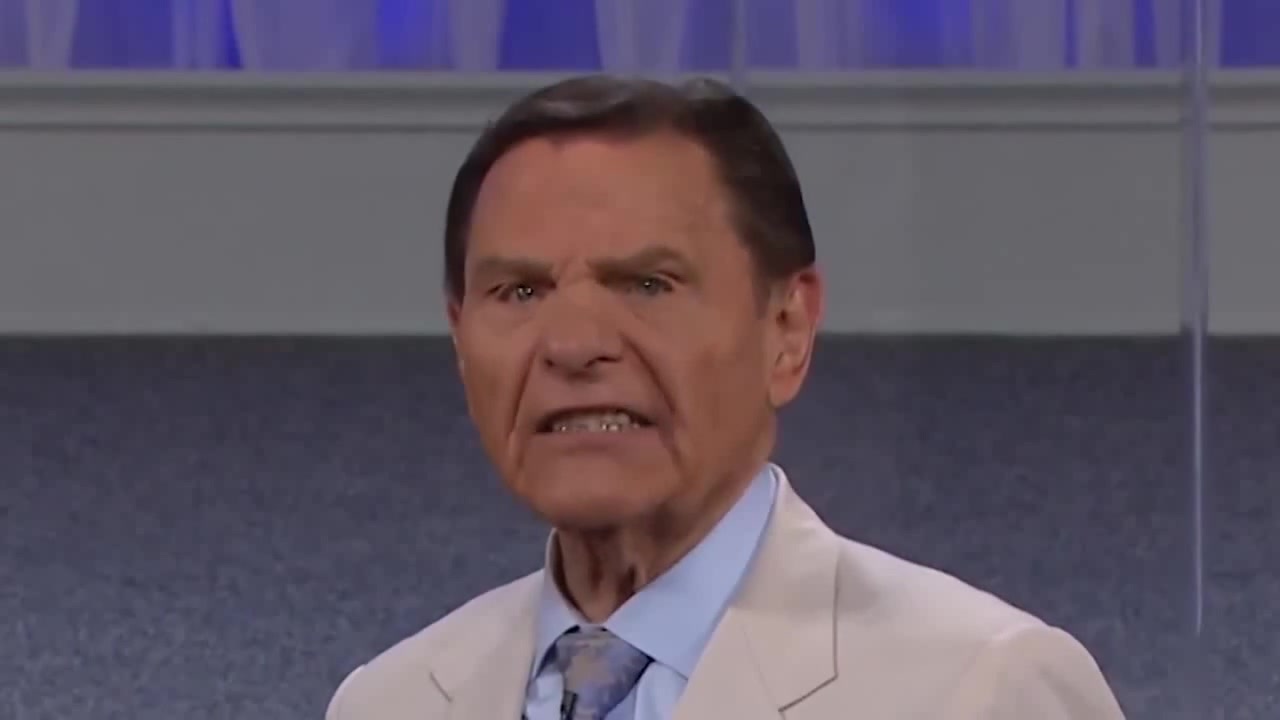 A hiszékeny emberekből meggazdagodott Ken Copeland szektásnak Isten ...