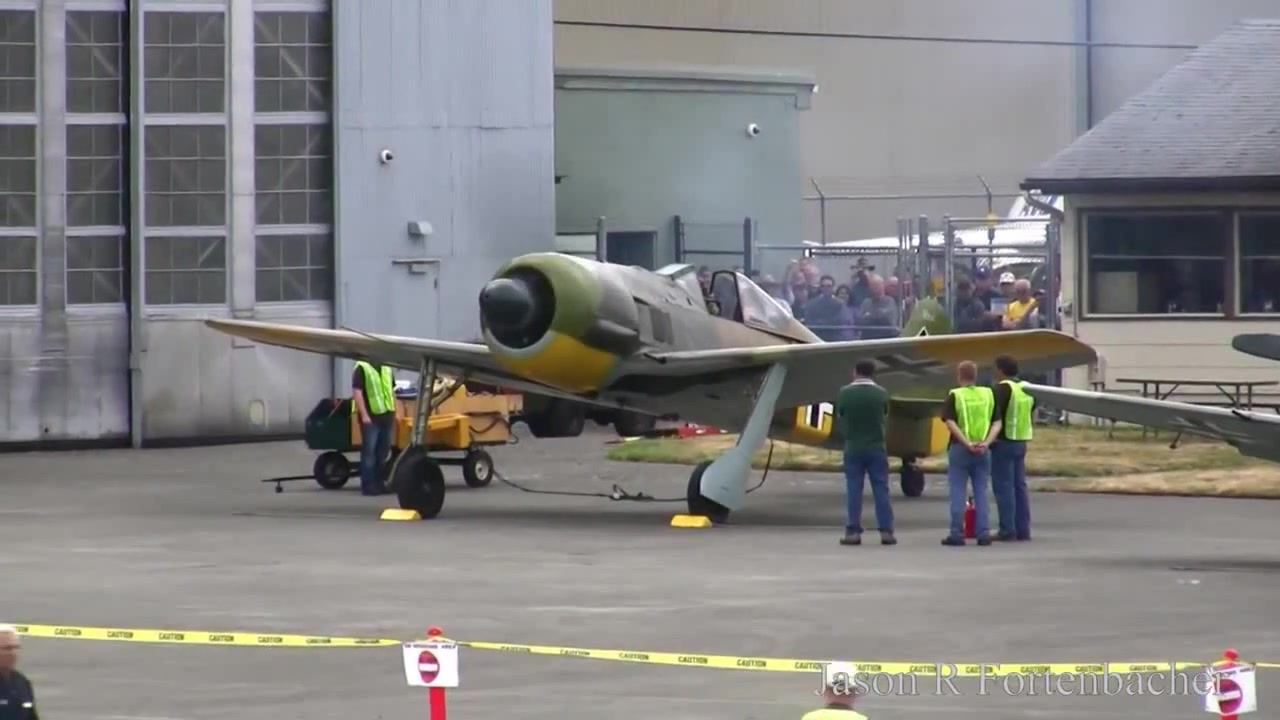 FHC Luftwaffe Day - Focke Wulf 190 A-5 and Messerschmitt Bf-109E-3 Emil ...