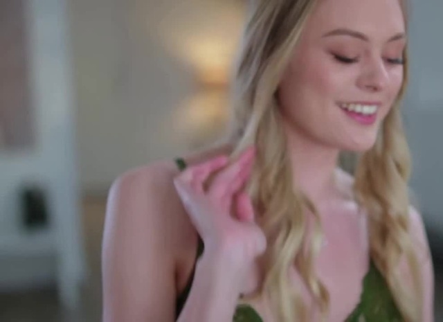 Amber waiting you - Coub - The Biggest Video Meme Platform